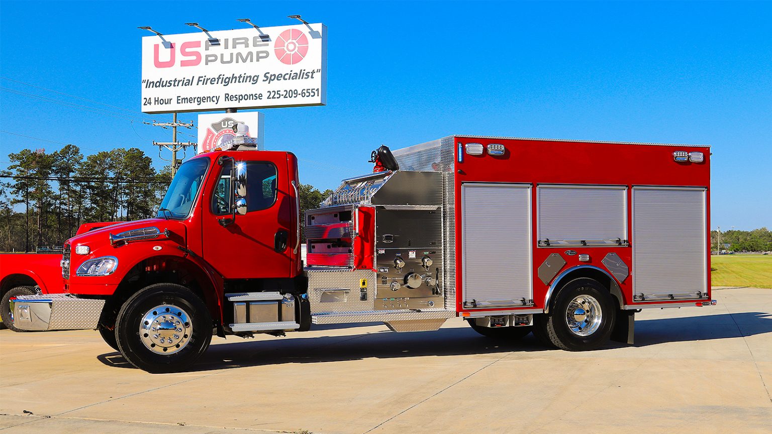 Available Stock: Top Mount Pumper FT-1132 - US Fire Apparatus